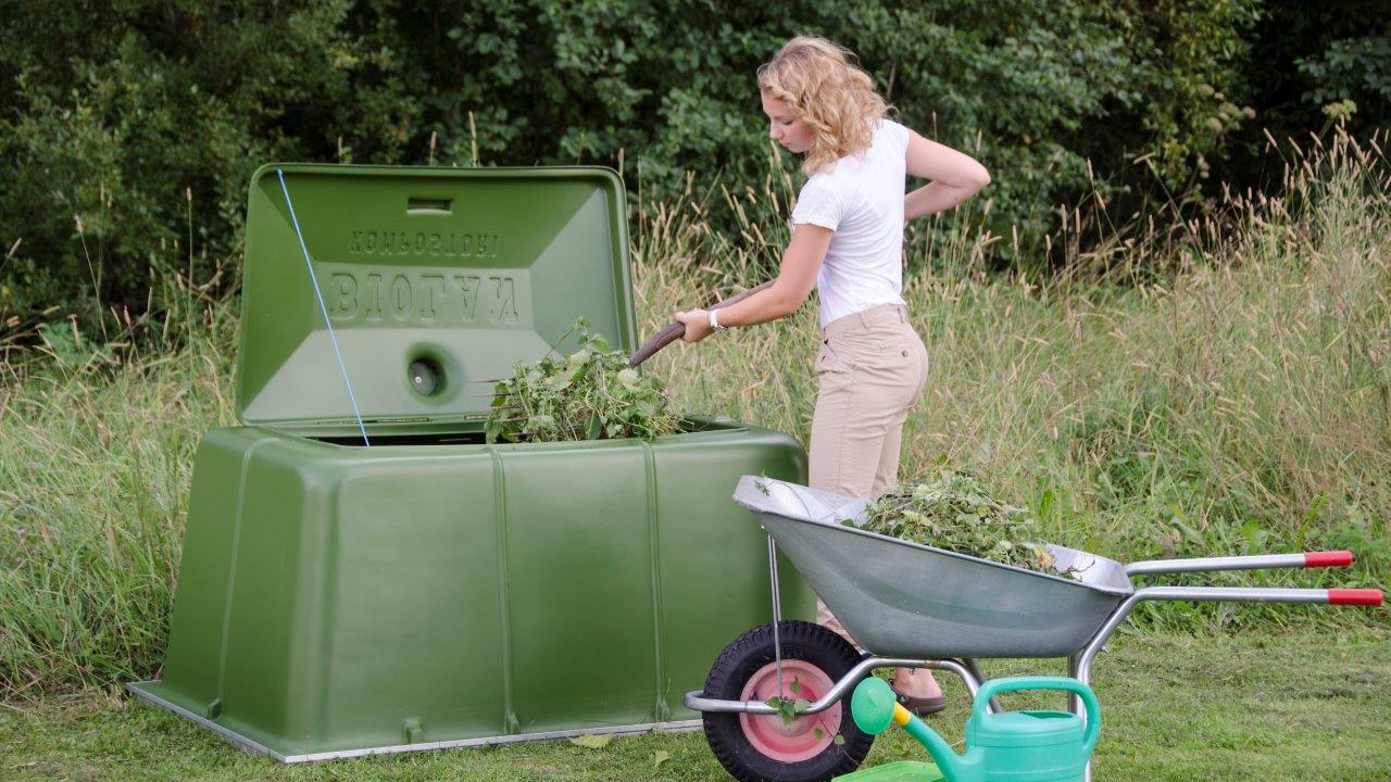 Kompostointi onnistuu – näin teet pihan luonnonmukaiseksi aarreaitaksi